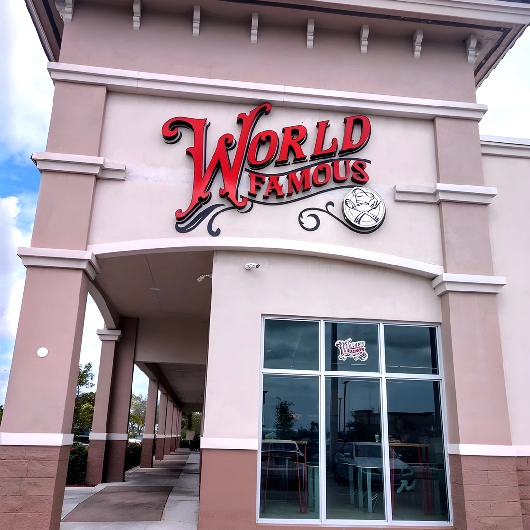 World Famous | Best Asian fusion restaurant in FL